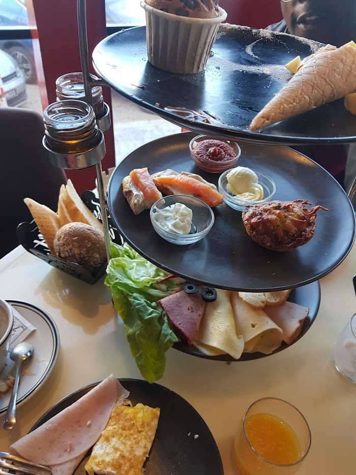 THE FIRST coffee & resto, Avenue Taieb Mhiri, Susah, Sousse, TN